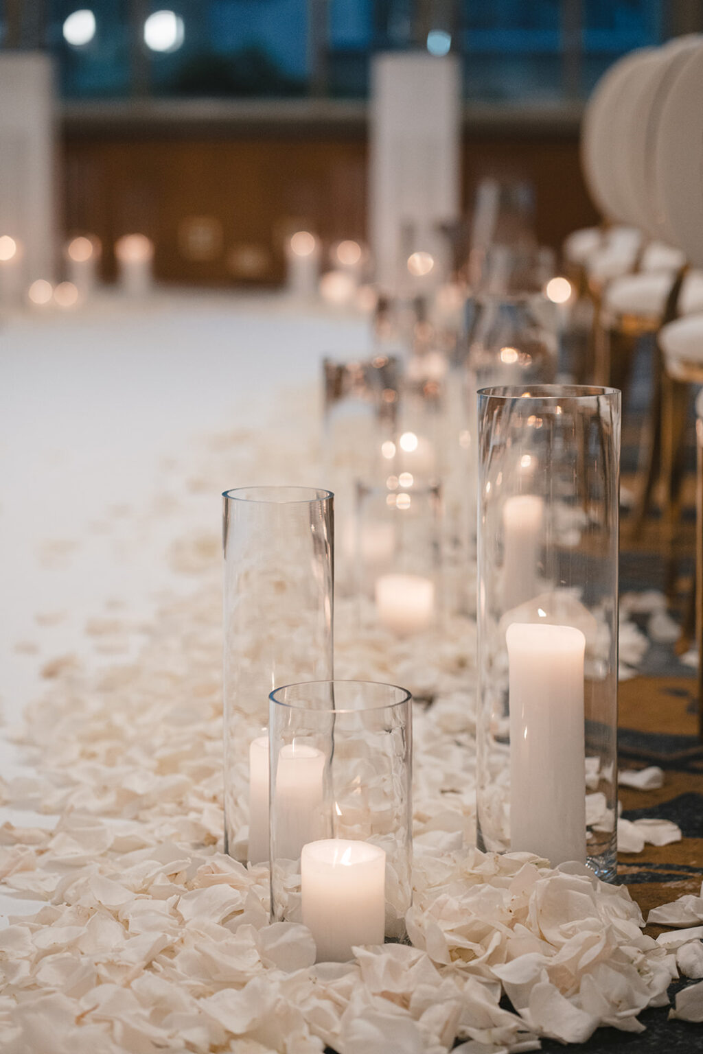An Enchanting All White Wedding At The Fairmount Olympic Hotel - Flora ...